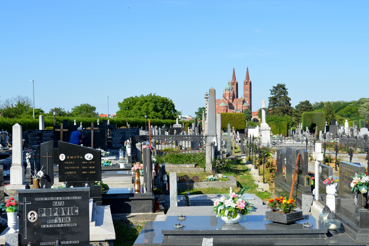 E-groblje: tražilica pokojnika s lokacijom grobnog mjesta – Univerzal